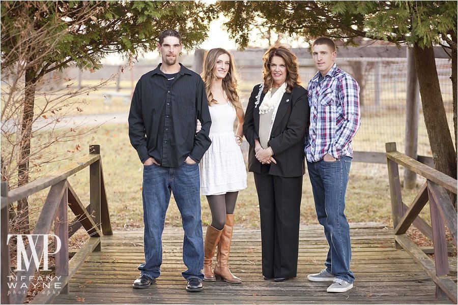 A Beautiful Fall Family Session with the Bray Family! ~ Tiffany Wayne ...